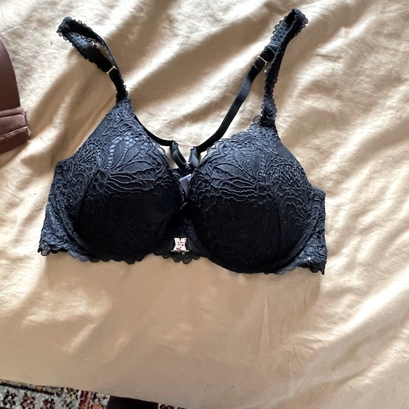 Savage X Fenty | Intimates & Sleepwear | Savage Fenty Racer Back Bra ...